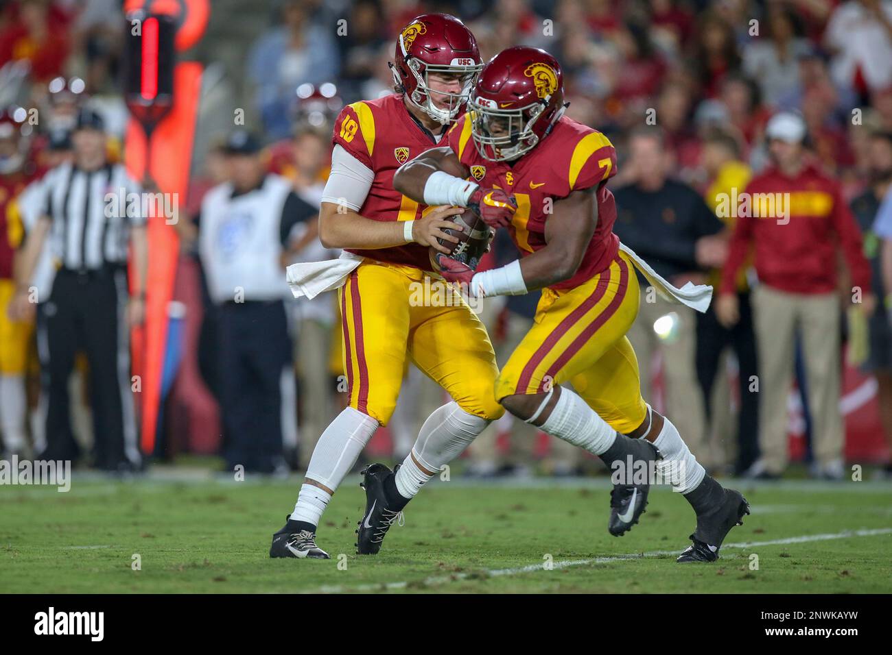 LOS ANGELES, CA - SEPTEMBER 21: USC Trojans quarterback JT Daniels (18 ...