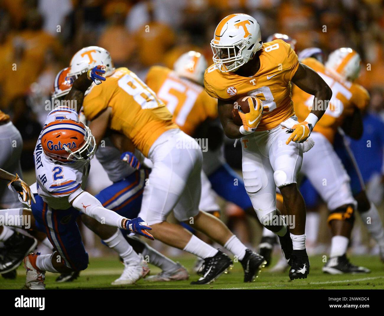 Tennessee running back Ty Chandler (8) runs with the ball during the ...
