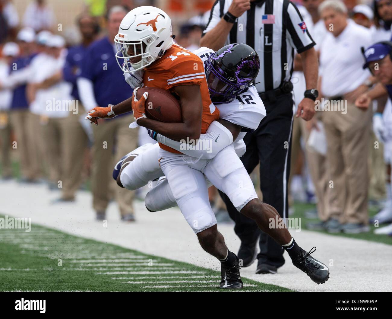 TCU cornerback Jeff Gladney (12) defends against Texas wide receiver ...