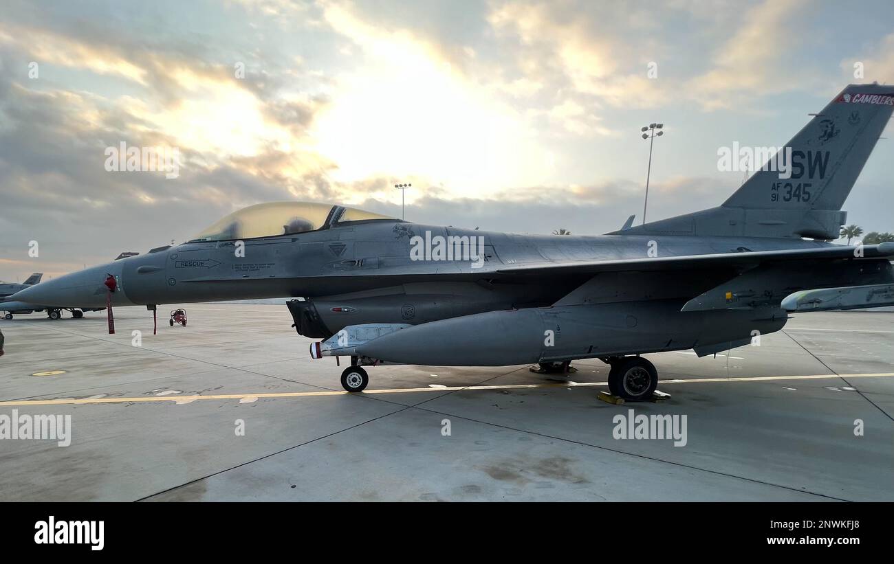 An F-16 Fighting Falcon, assigned to the 77th Expeditionary Fighter ...