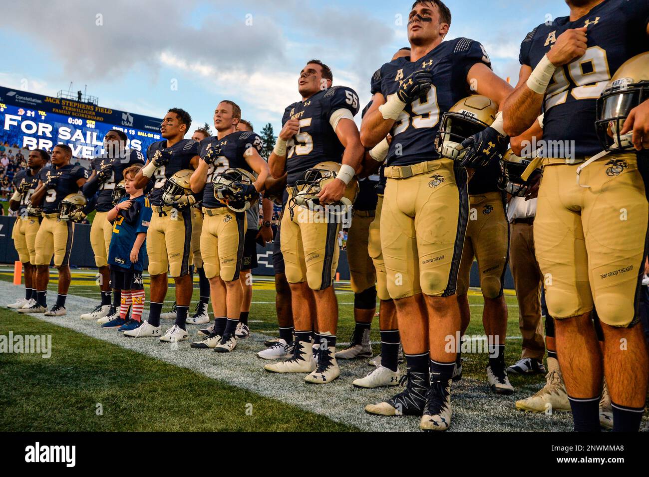 September 15, 2018 - Annapolis, Maryland, U.S - The Midshipmen sing the ...