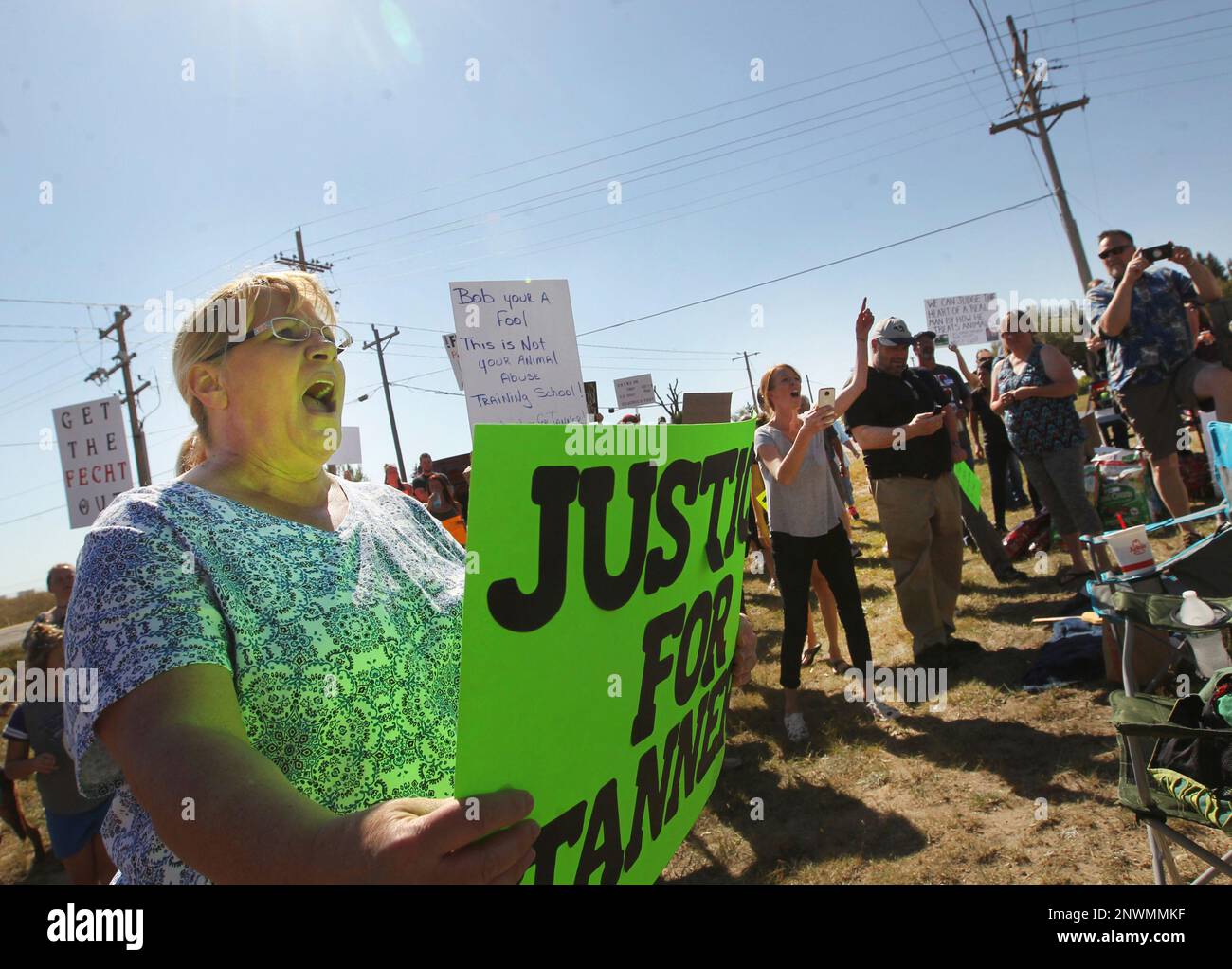 Sharon Shogrin chants at representatives from the Cheyenne Animal ...