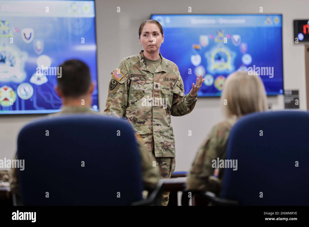 500th MI Brigade hosted the Commanding General and Command Sergeant ...