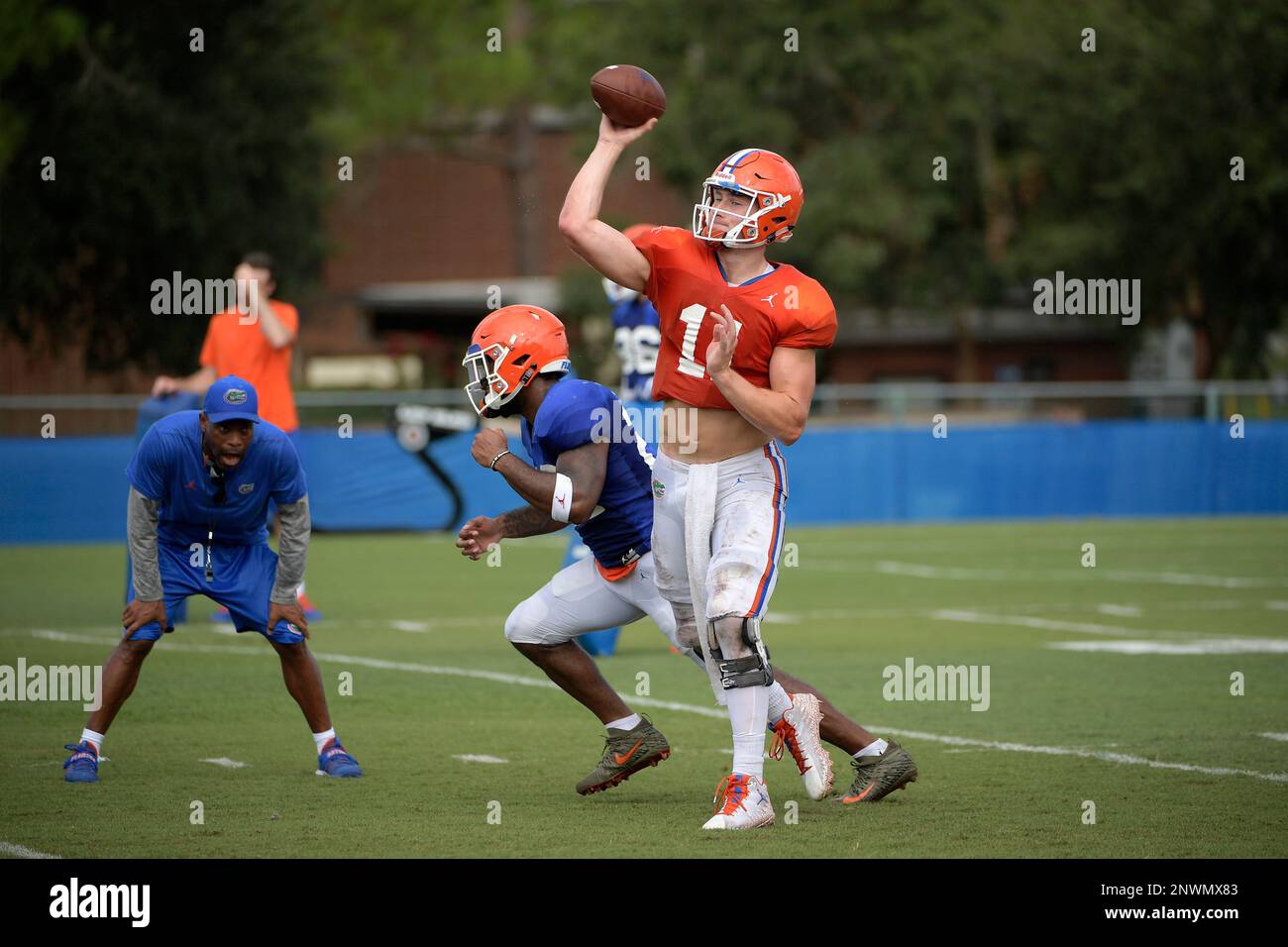 Florida quarterback Kyle Trask (11) throws a pass during practice ...