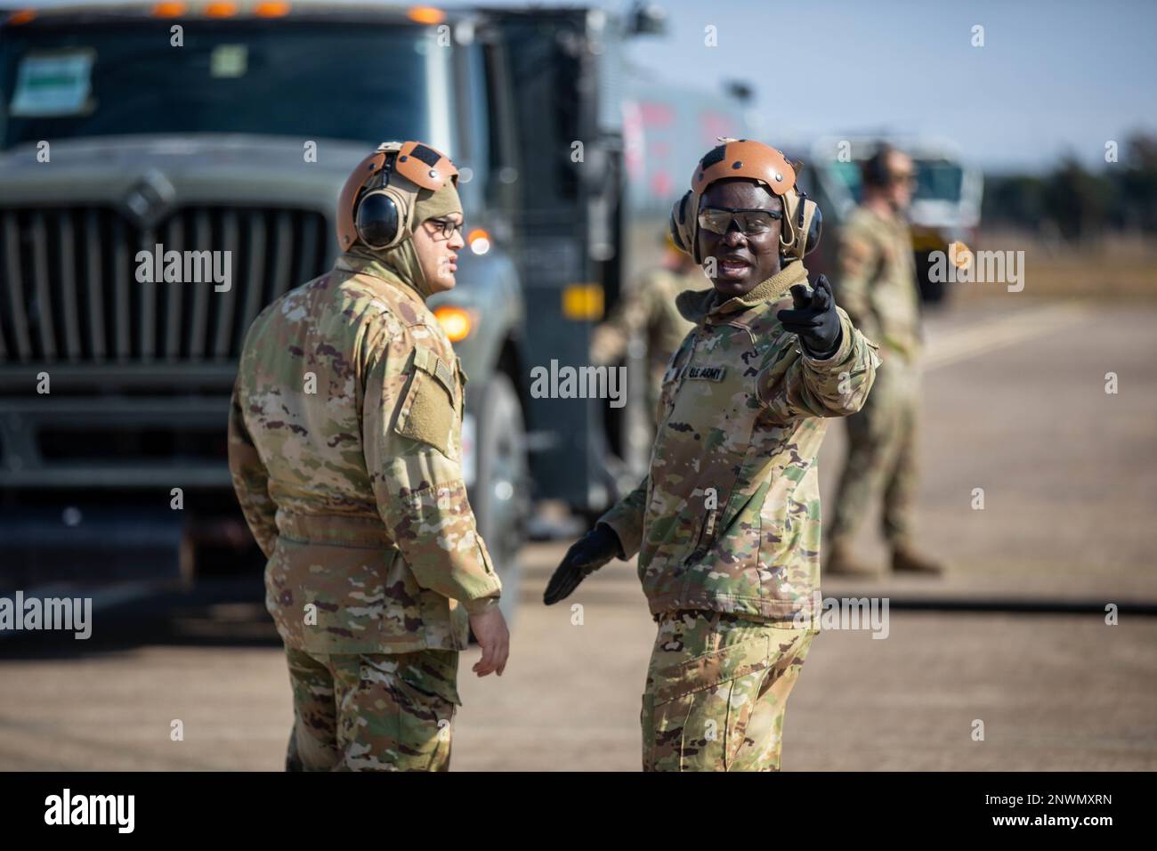 U.S. Army Soldiers Assigned to the 1st Armored Division Combat Aviation ...