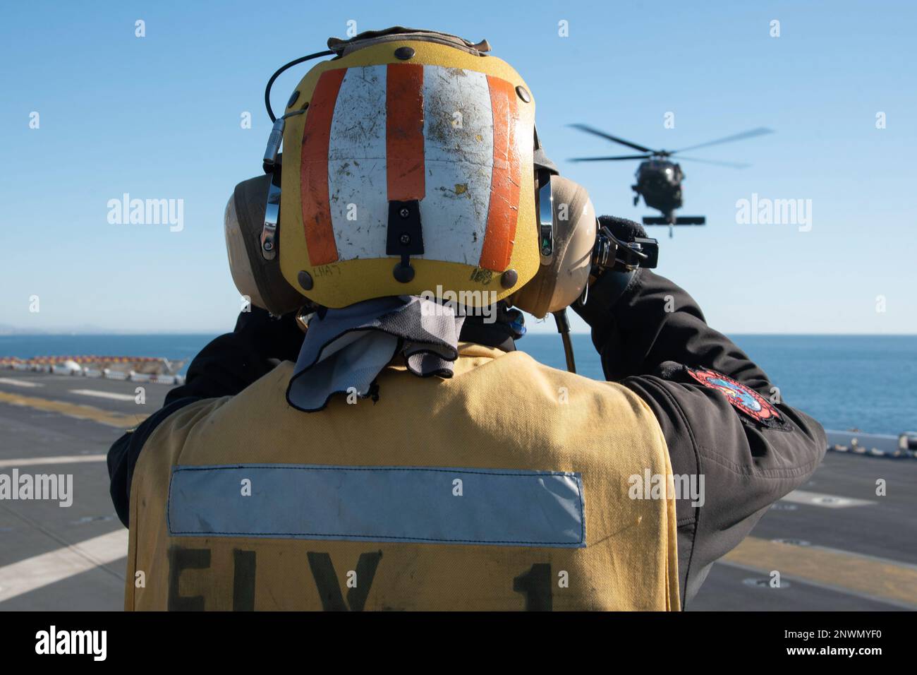 230124-N-XN177-1060 PACIFIC OCEAN (Jan. 24, 2023) – Aviation Boatswain ...