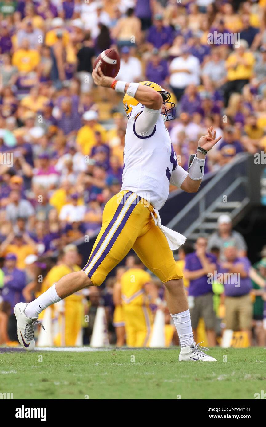 BATON ROUGE, LA - SEPTEMBER 08: LSU Tigers quarterback Joe Burrow (9 ...