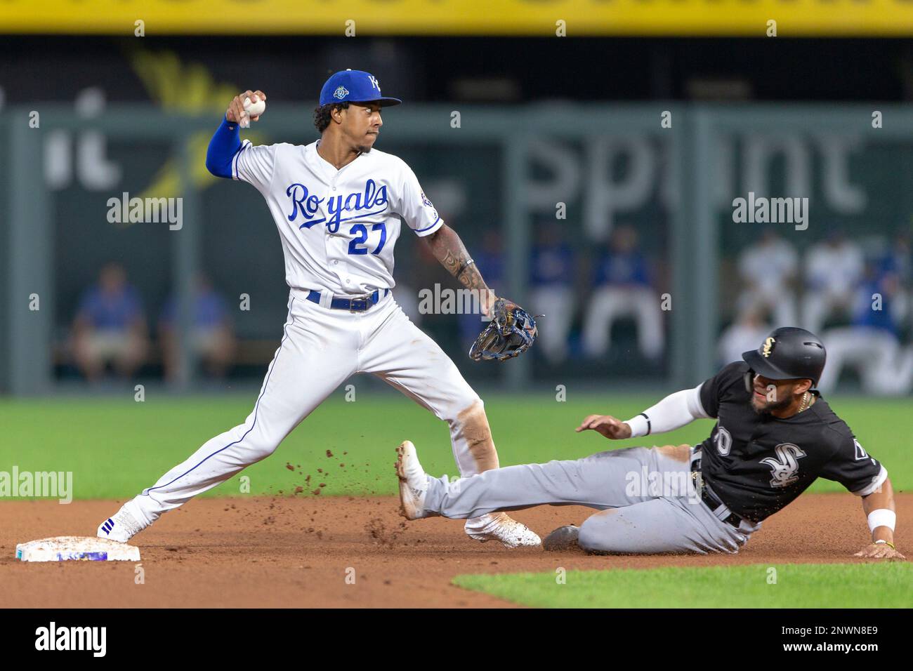 KANSAS CITY, MO - SEPTEMBER 10: Kansas City Royals second baseman ...
