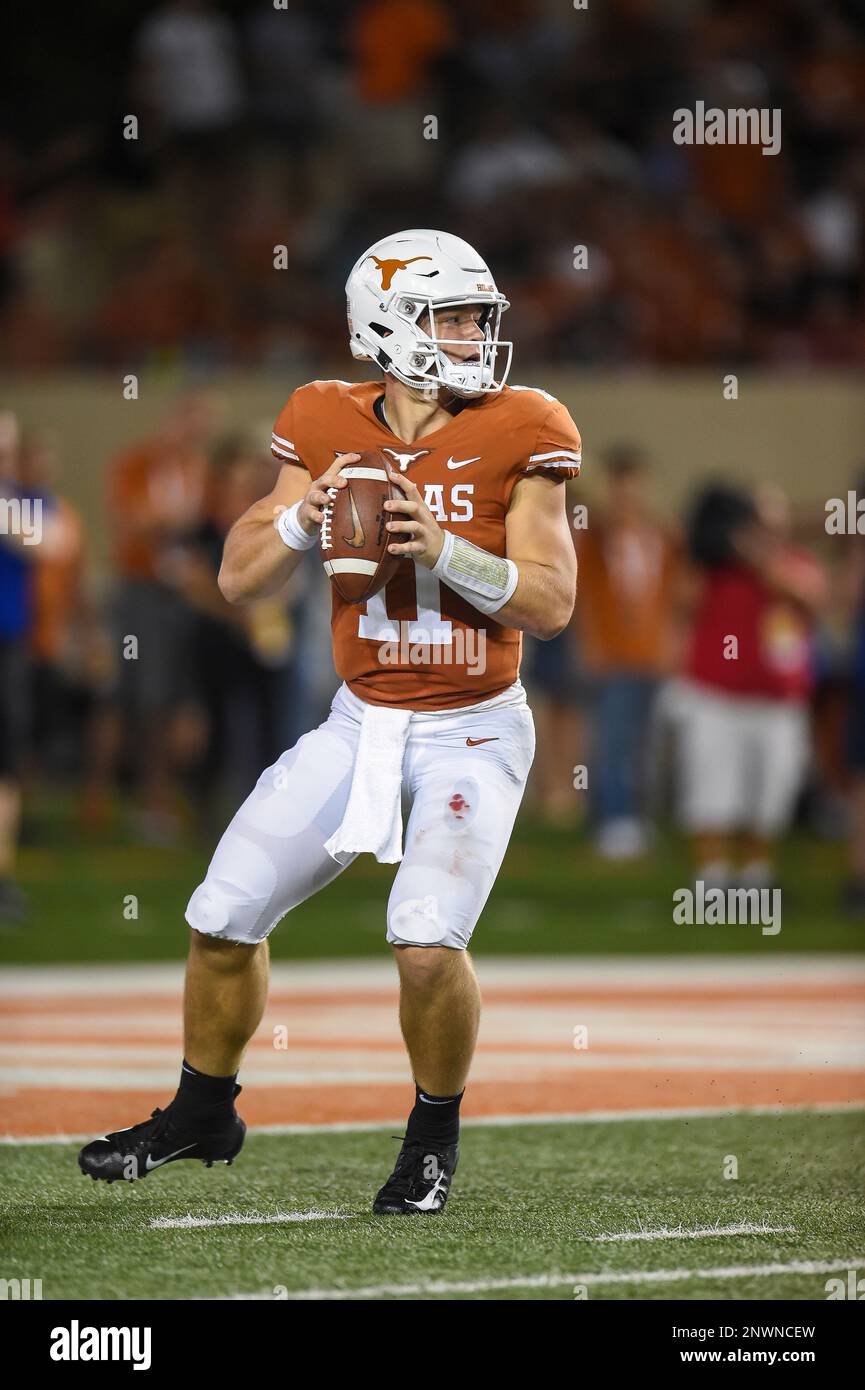 AUSTIN, TX - SEPTEMBER 08: Texas Longhorns quarterback Sam Ehlinger (11 ...