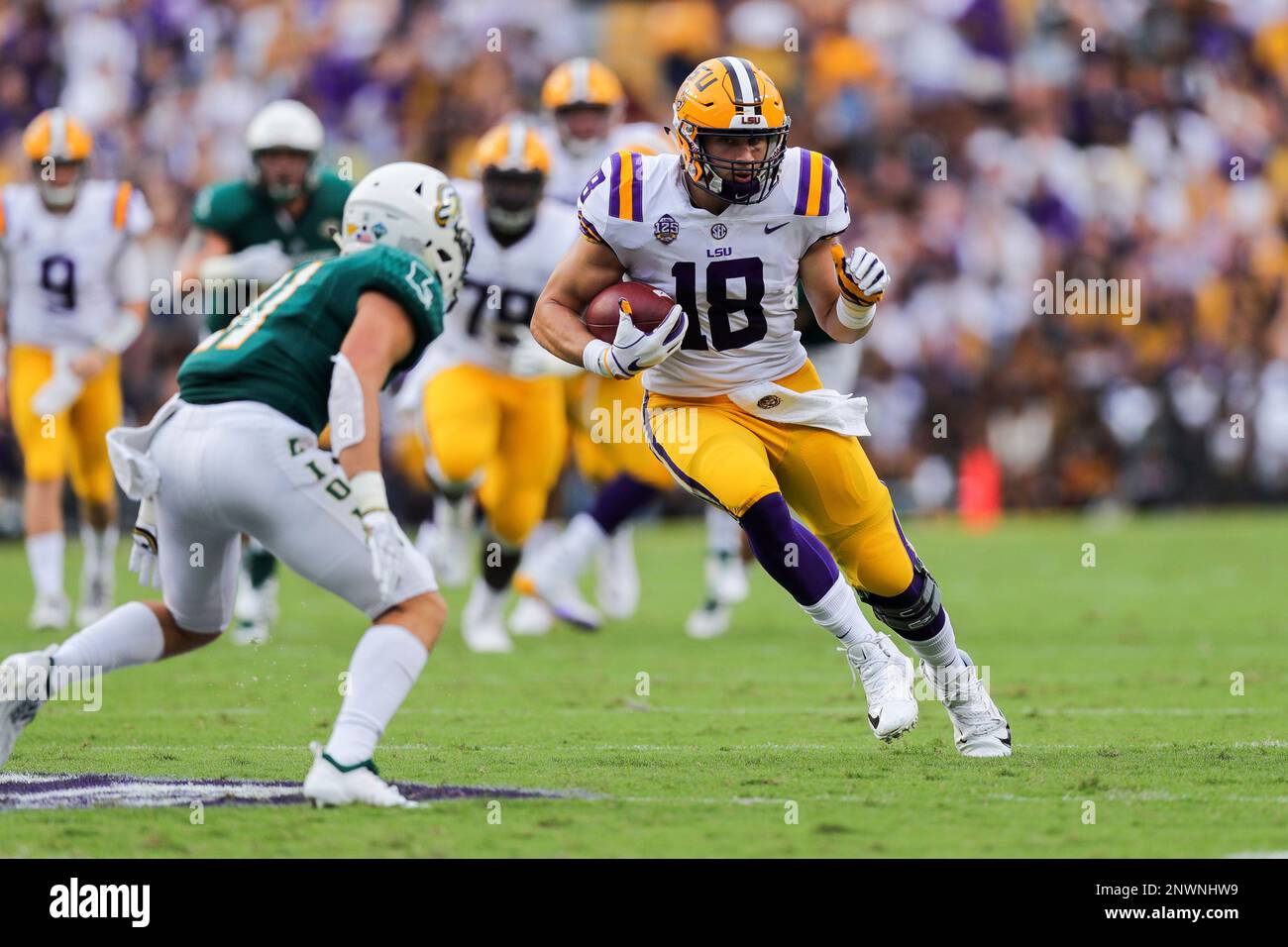 September 8, 2018: LSU Tigers tight end Foster Moreau (18) runs against ...