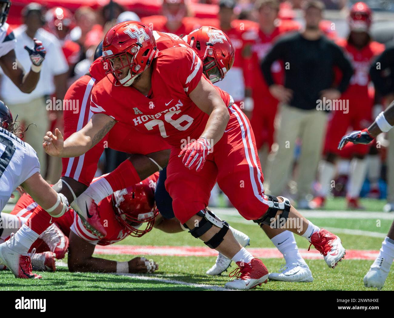 Houston Cougars offensive lineman Kameron Eloph (76) during the game at ...