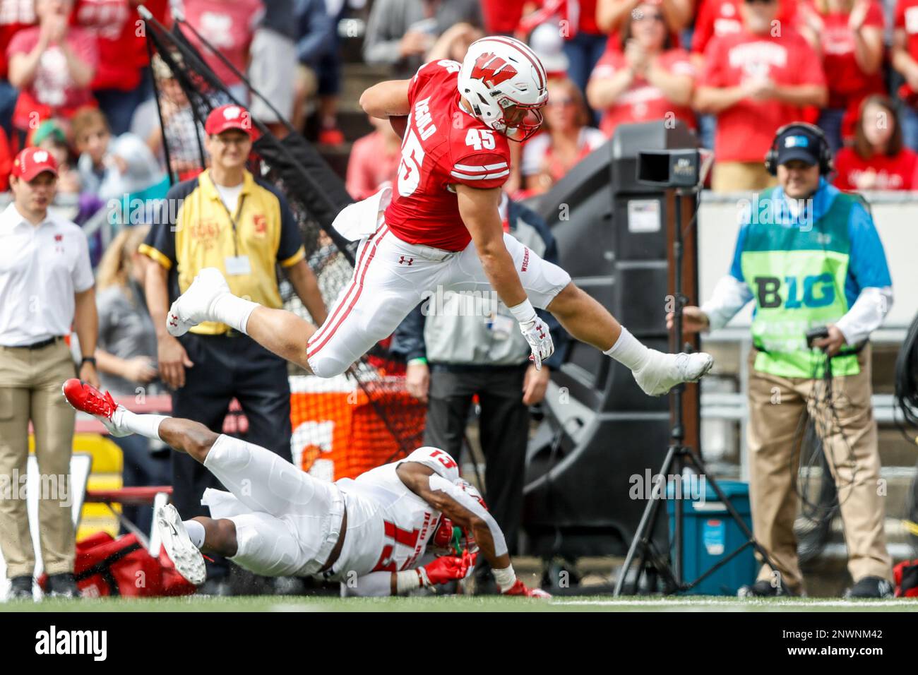 MADISON, WI - SEPTEMBER 08: Wisconsin fullback AlecIngold (45) leaps ...