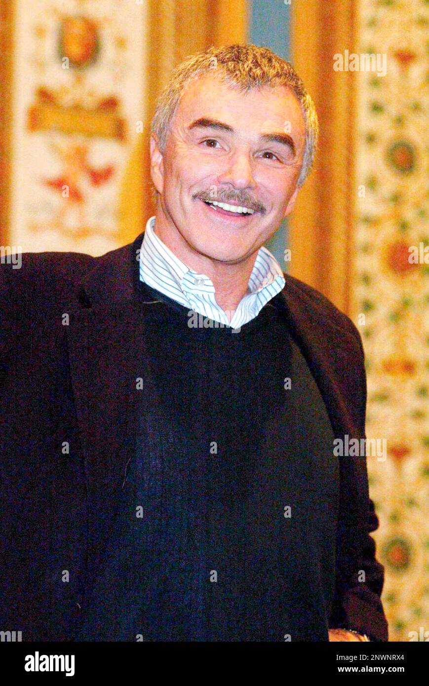 BURT REYNOLDS - 1936-2018 - File Photo by: RE/Westcom/STAR MAX/IPx 2004 ...
