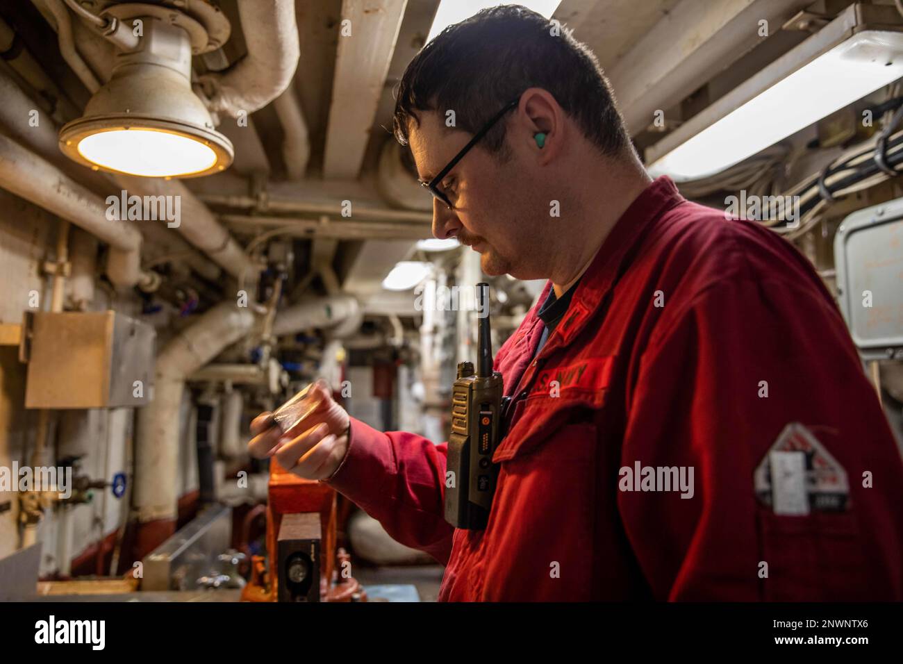 ATLANTIC OCEAN (Jan. 5, 2023) Machinery Repairman 2nd Class Dylan ...