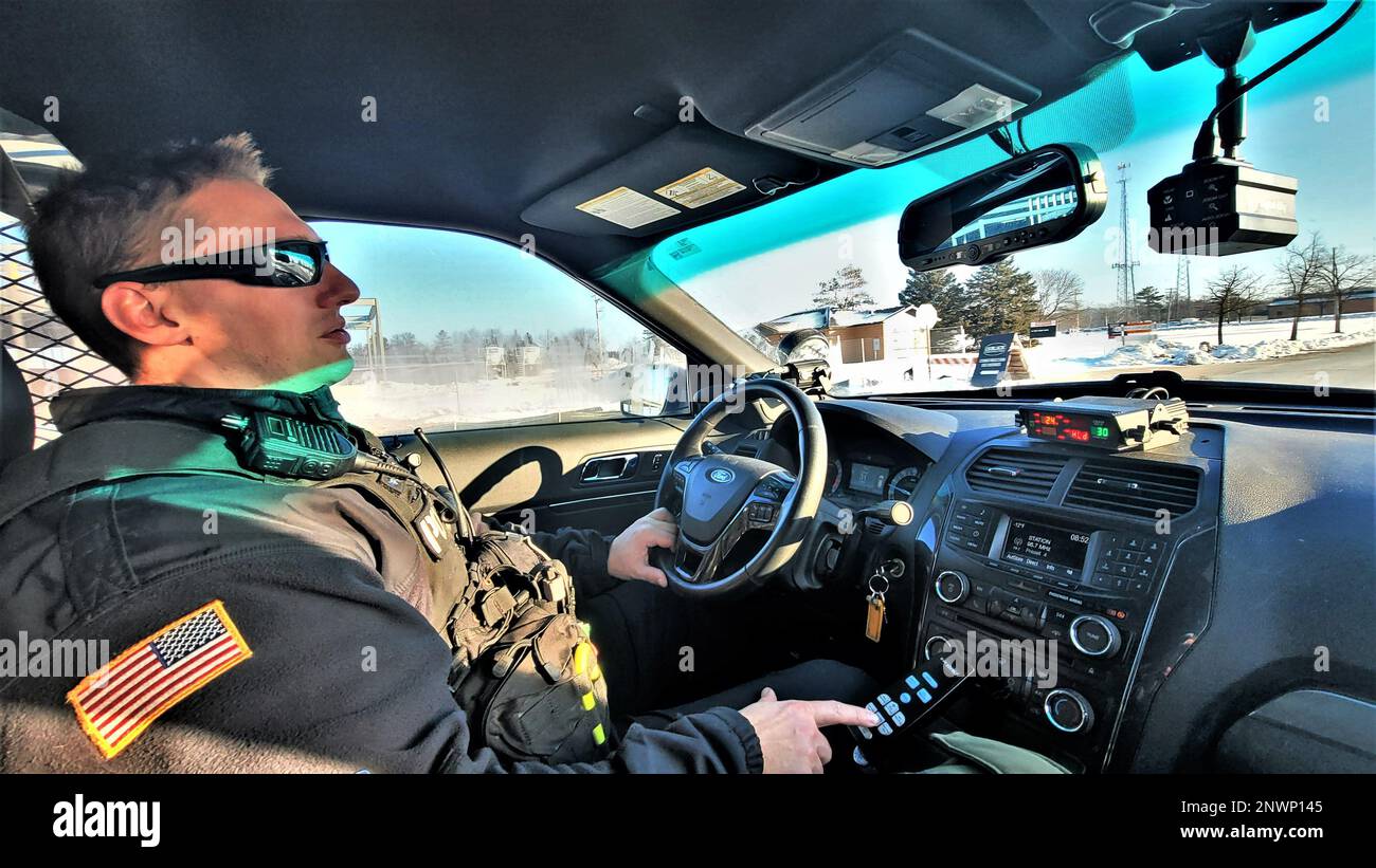 Field Training Officer Jonathan Stephens with the Fort McCoy ...