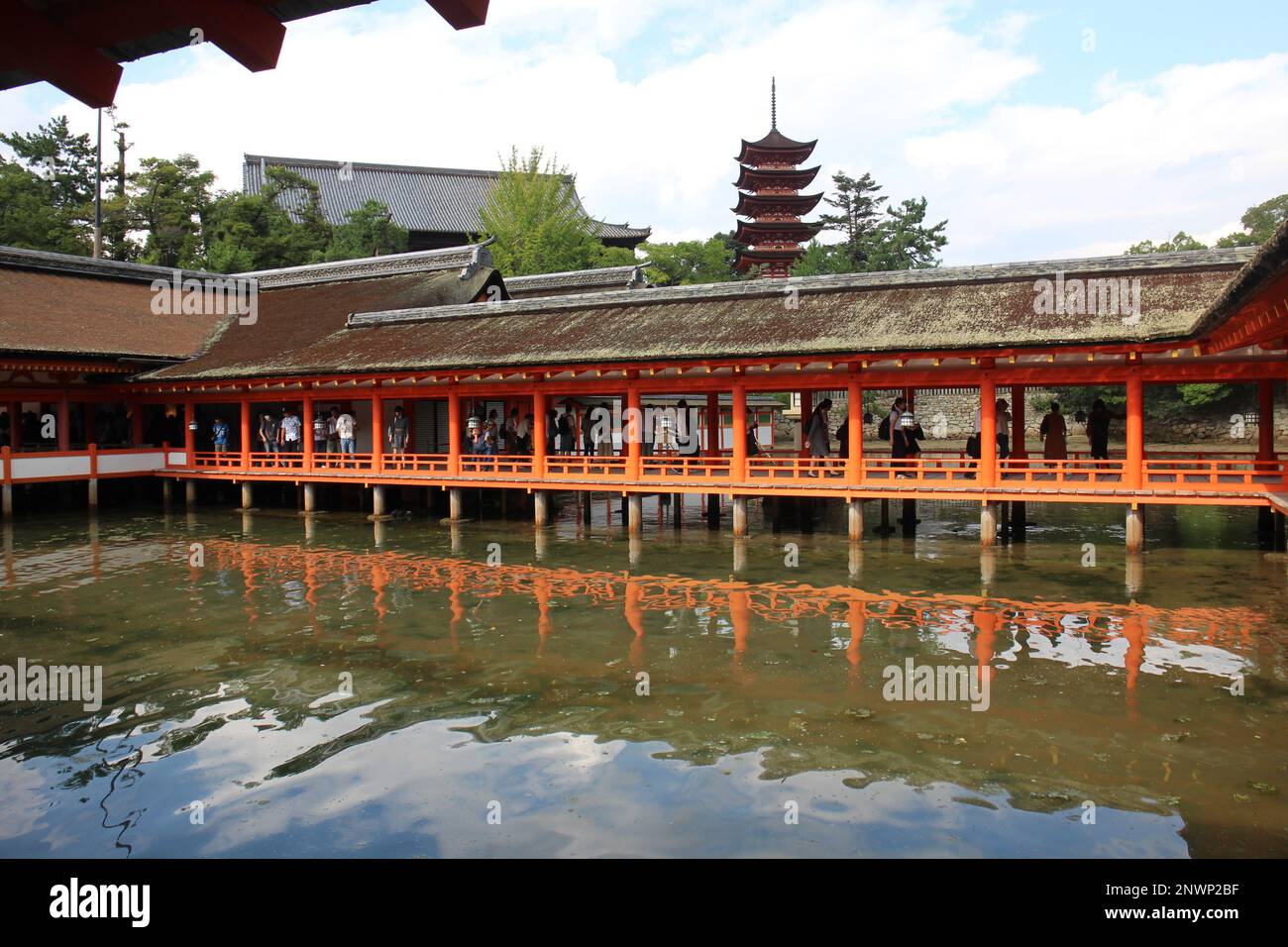 Itsukushima shrine in Miyajima island, Hiroshima, Japan Stock Photo - Alamy
