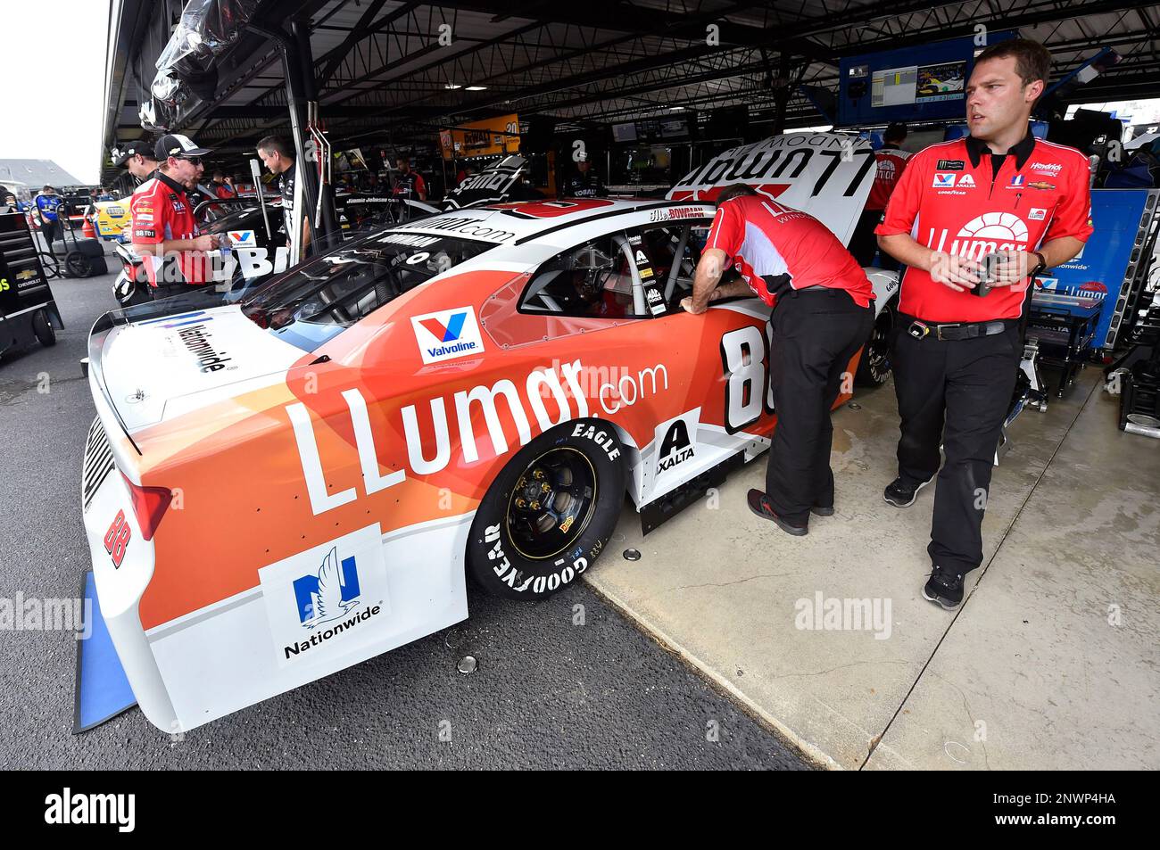 #88: Alex Bowman, Hendrick Motorsports, Chevrolet Camaro LLumar during ...