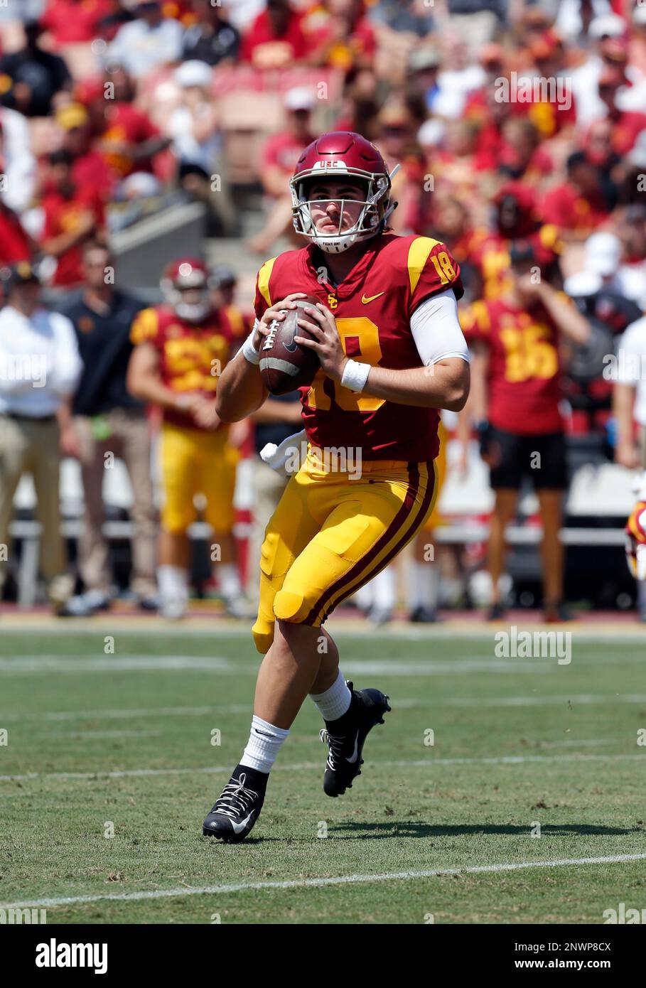 LOS ANGELES, CA - SEPTEMBER 01: USC Trojans quarterback JT Daniels ( 18 ...