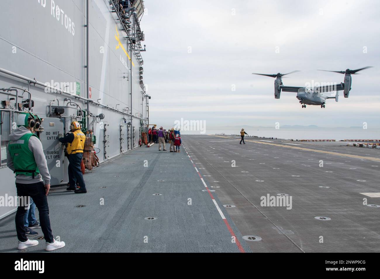230203-N-XN177-1257 PACIFIC OCEAN (Feb. 3, 2023) – An MV-22 Osprey ...
