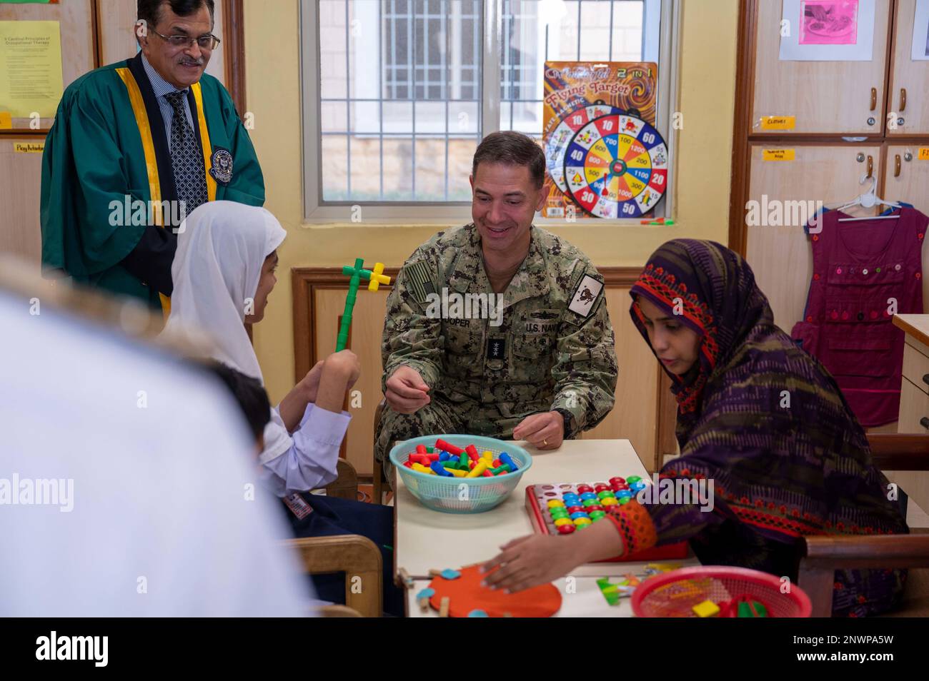Vice adm brad cooper hi-res stock photography and images - Alamy