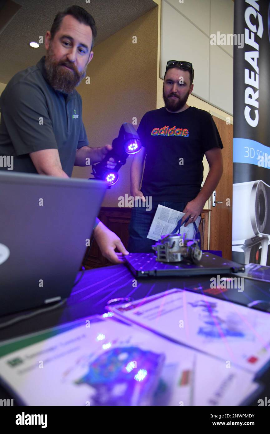 Andy Grayson, Goengineer territory sales manager, conducts an equipment ...