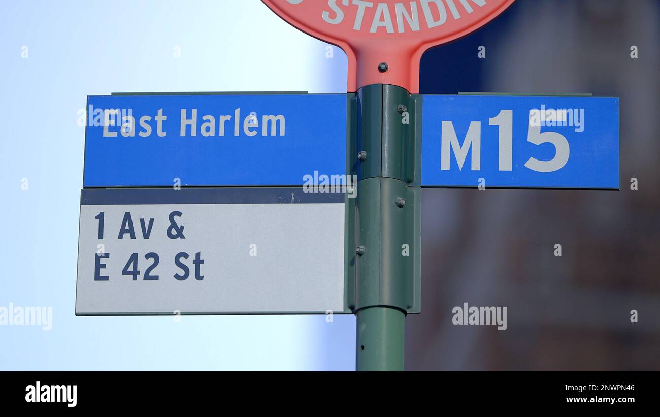 Harlem bus stop hi-res stock photography and images - Alamy