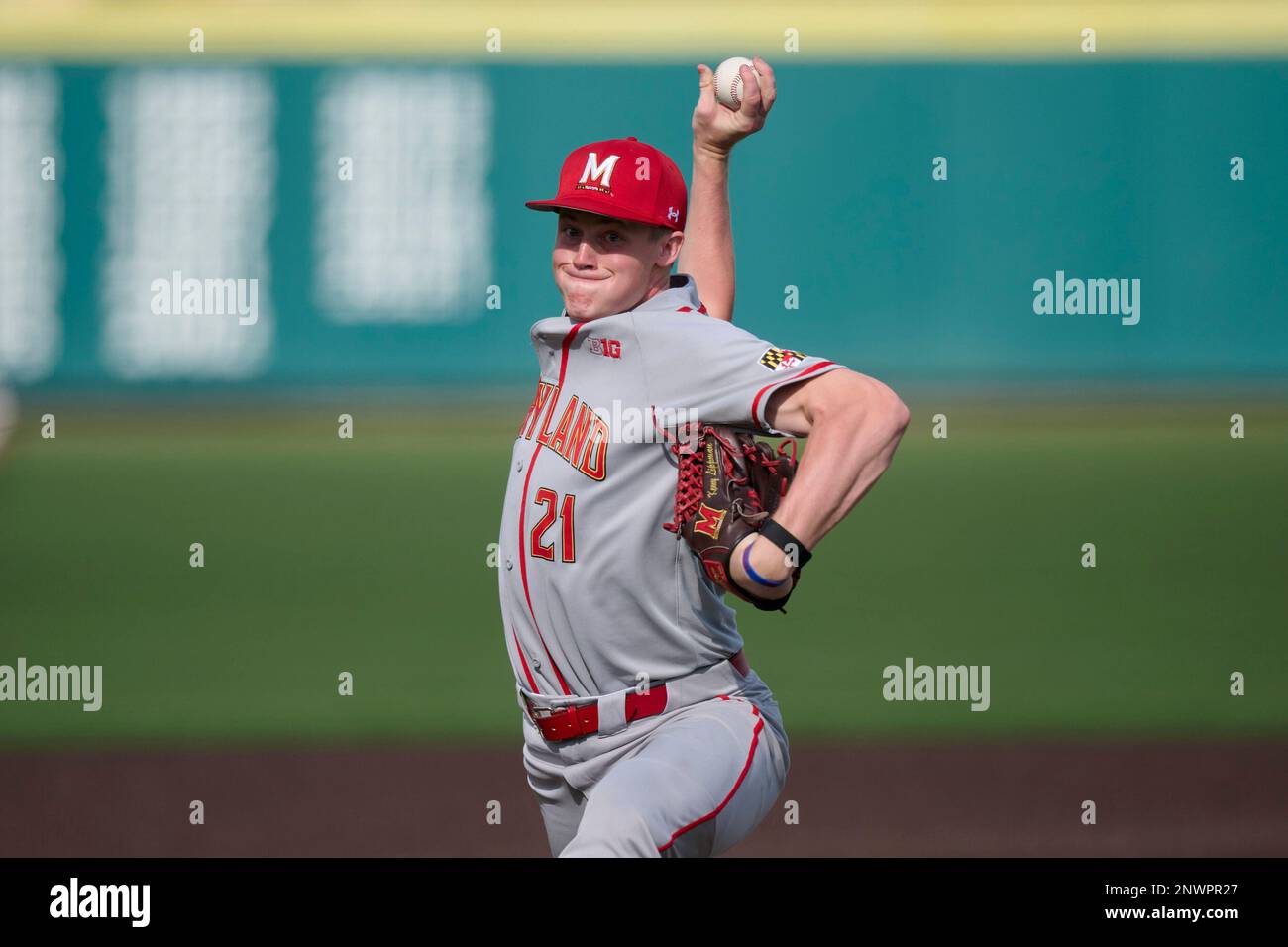 Maryland Terrapins pitcher Kenny Lippman (21) during an NCAA baseball ...