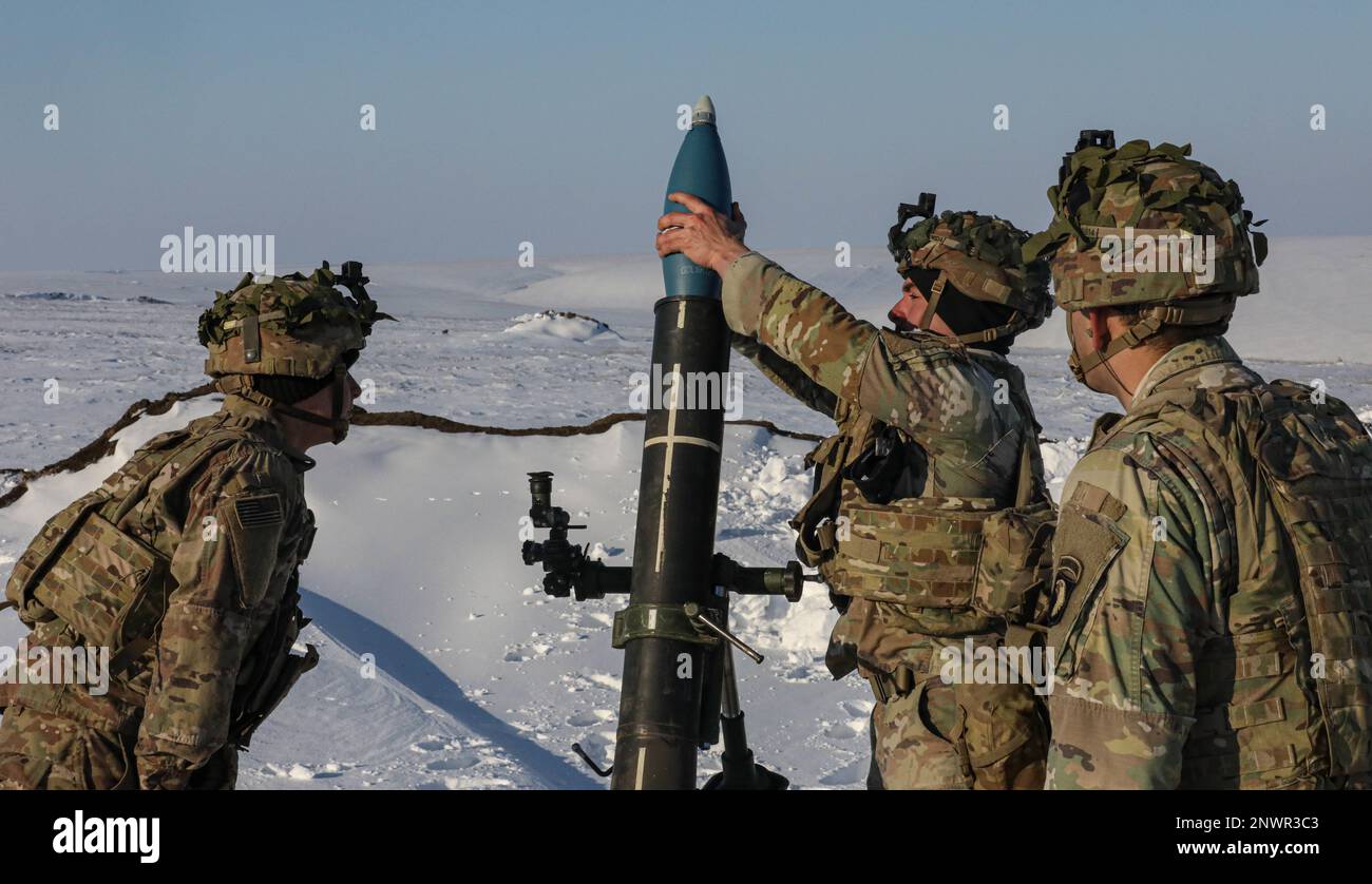 U.S. Army Soldiers of Headquarters and Headquarters Company (HHC), 1st ...