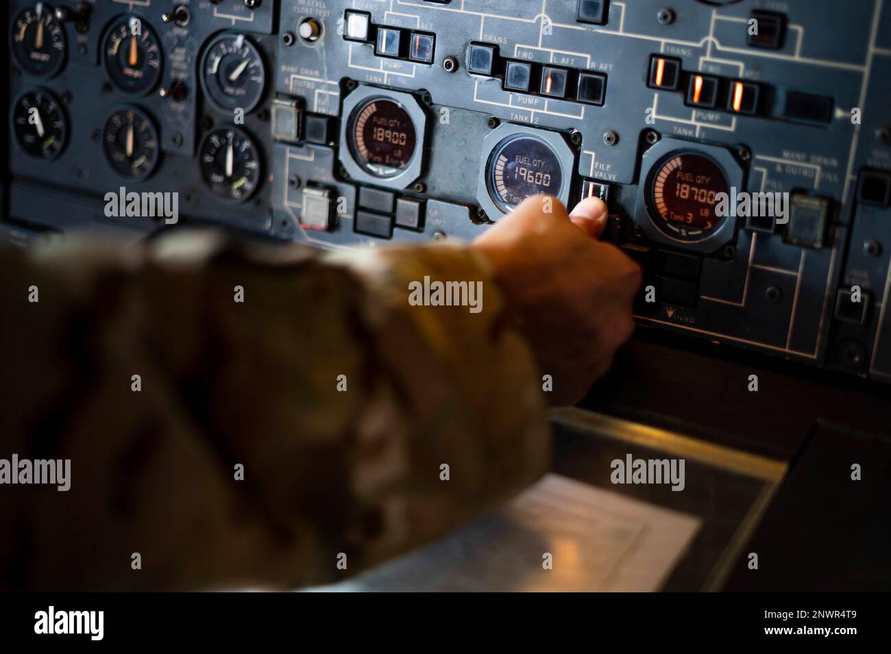 U.S. Air Force Tech. Sgt. Corey Keele, 6th Air Refueling Squadron ...