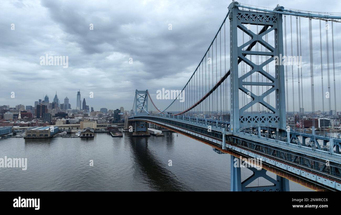 Benjamin Franklin Bridge over Delaware River in Philadelphia Stock ...