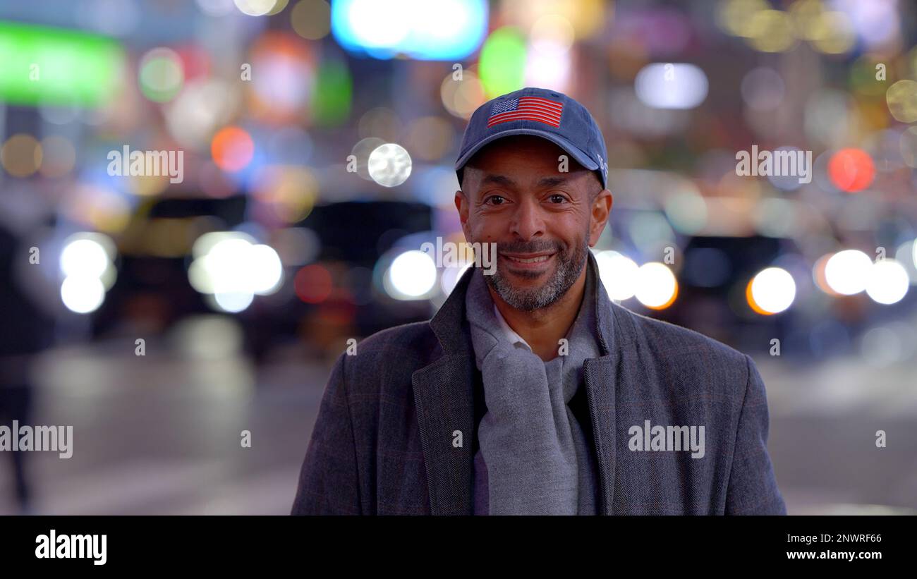 Homeless man in times square hi-res stock photography and images - Alamy