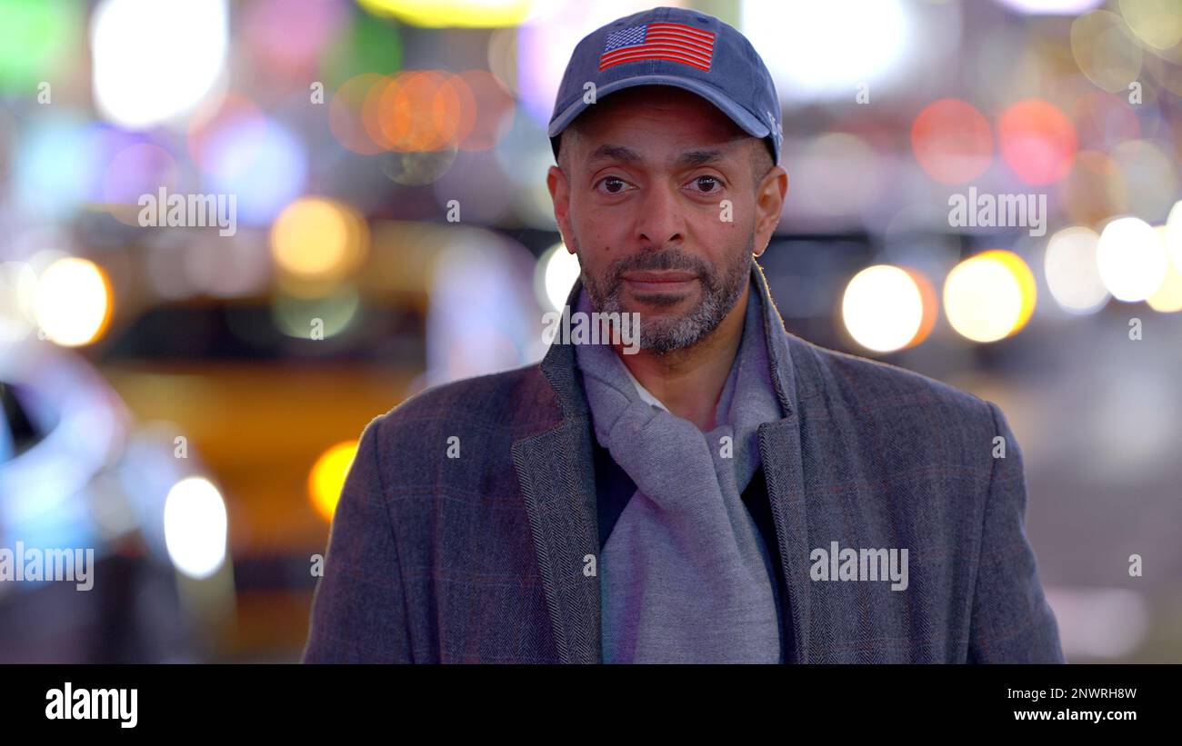 Homeless man new york city buildings hi-res stock photography and ...