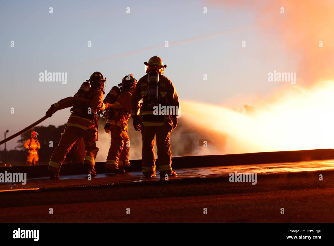 U.S. Marines with Aircraft, Rescue and Firefighting (ARFF), Marine ...