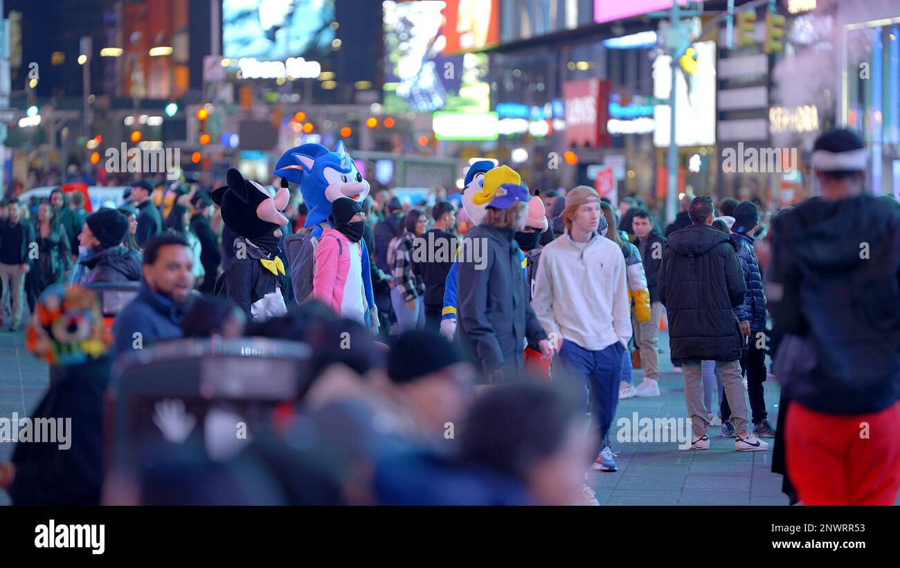 Street Artists busking at Times Square - NEW YORK CITY, USA - FEBRUARY ...