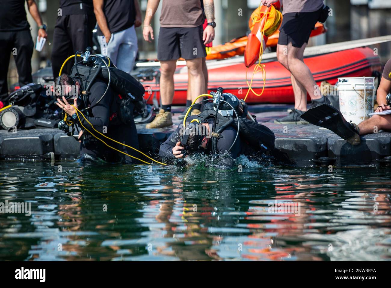 230117-A-RY768-1149 MANAMA, Bahrain (Jan. 17, 2023) U.S. Navy divers ...