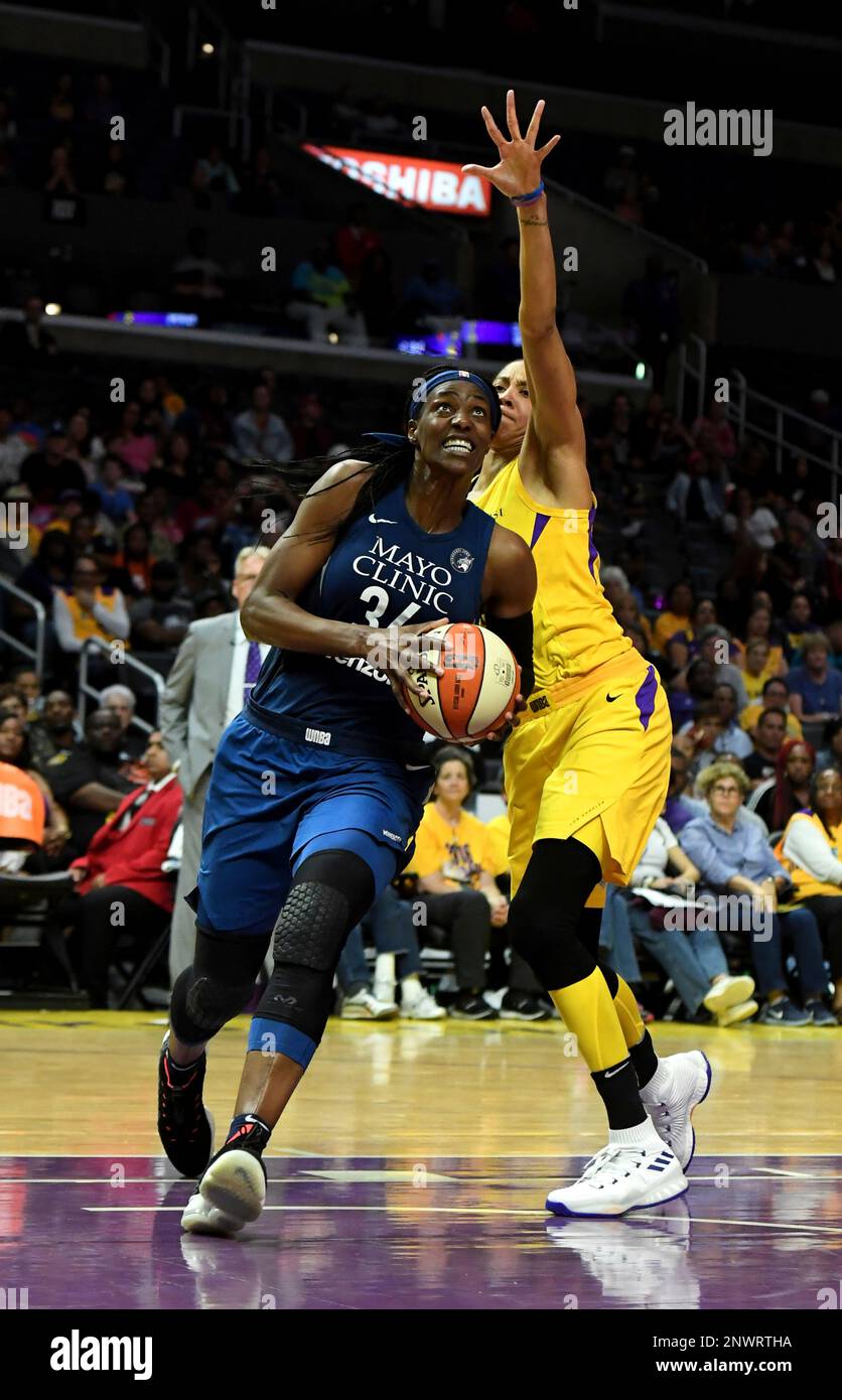 Minnesota Lynx center Sylvia Fowles (34) drives to the basket against ...
