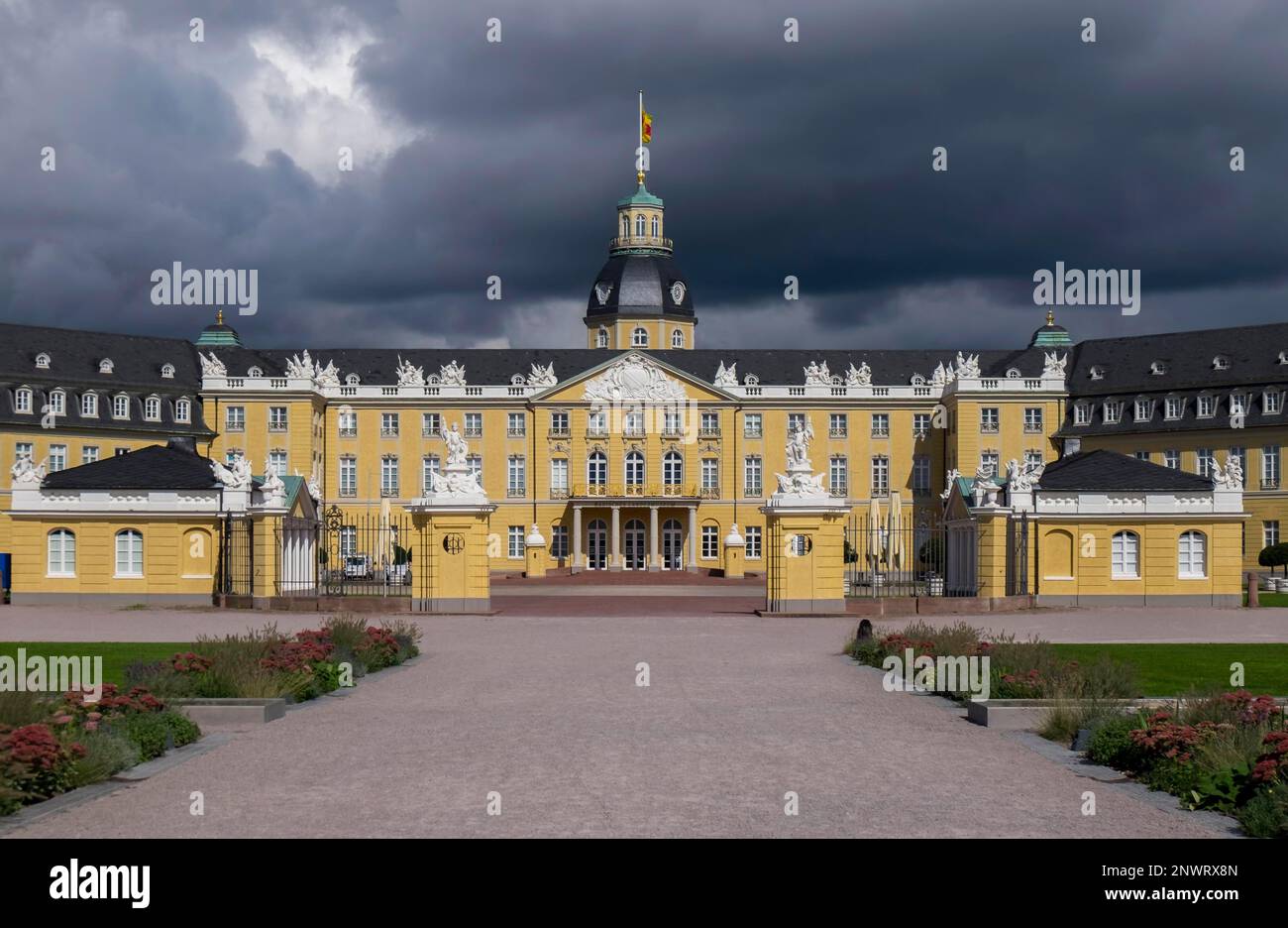 Karlsruhe palace square hi-res stock photography and images - Alamy