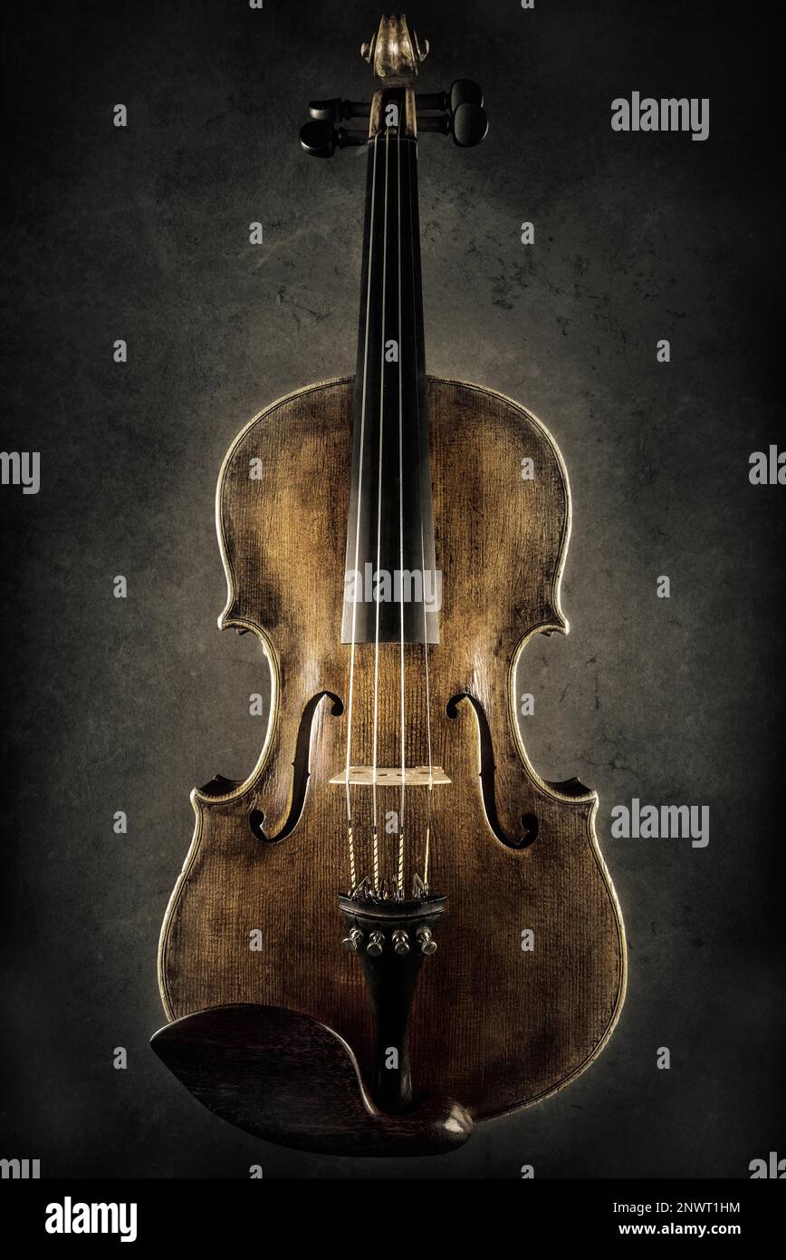 Baroque violin hi-res stock photography and images - Alamy