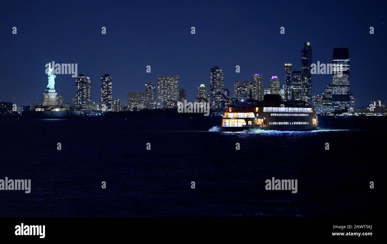 Staten island ferry at night hi-res stock photography and images - Alamy