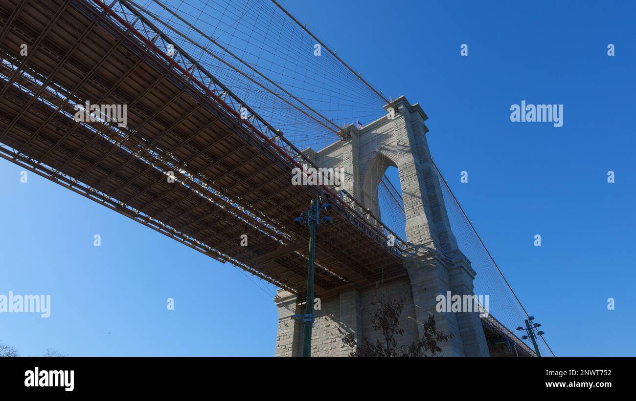 Brooklyn Bridge in New York - street photography Stock Photo - Alamy