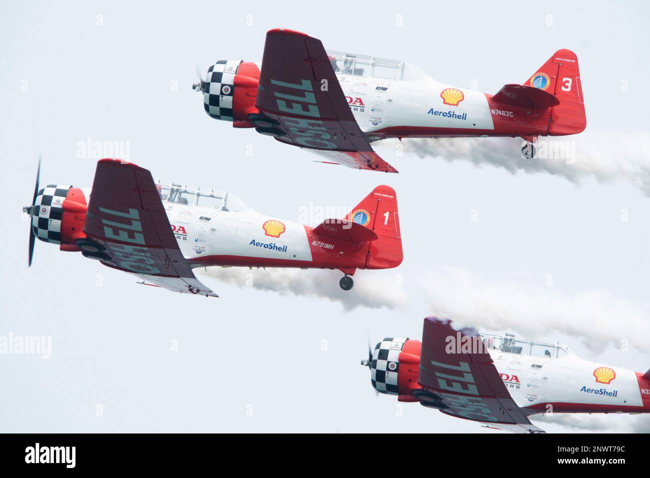 The AeroShell Aerobatic Team performs at the 60th Chicago Air & Water ...