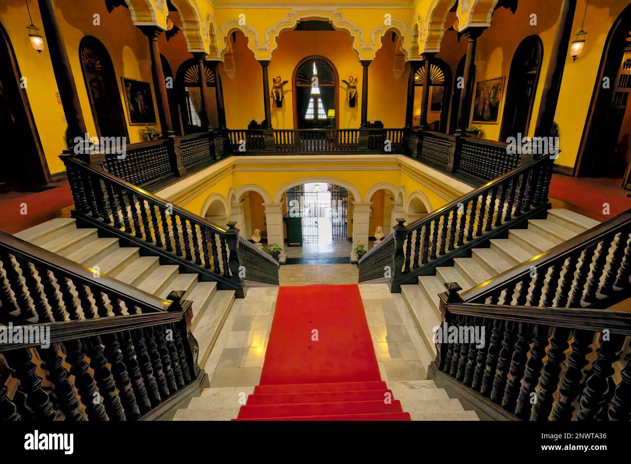 Archbishops Palace, Sumptuous stairway and main entrance hall, Lima ...