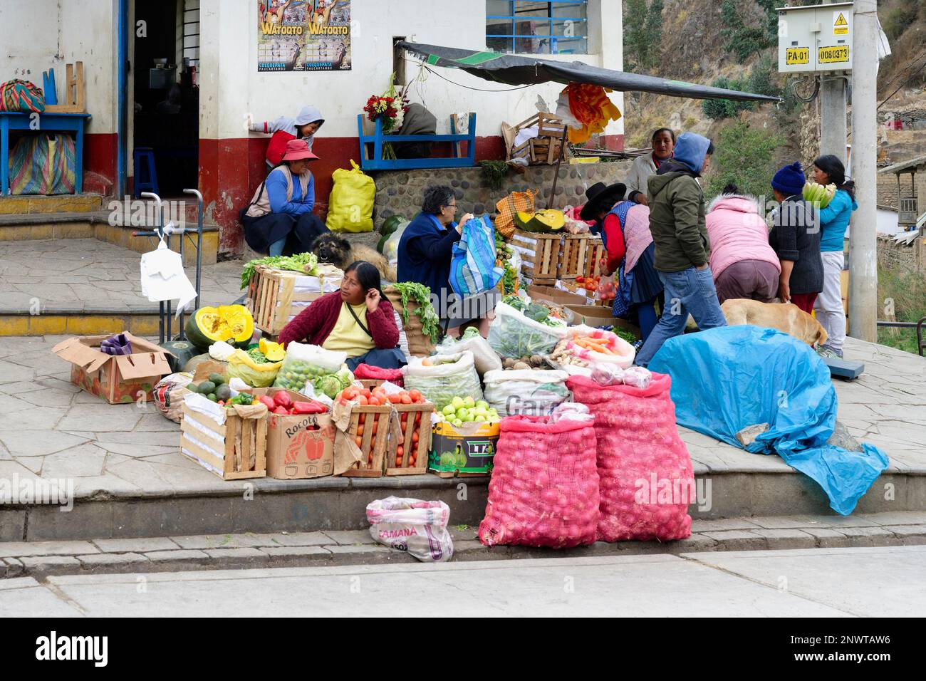 Typical street market, Paucartambo, Cusco region, Peru Stock Photo - Alamy