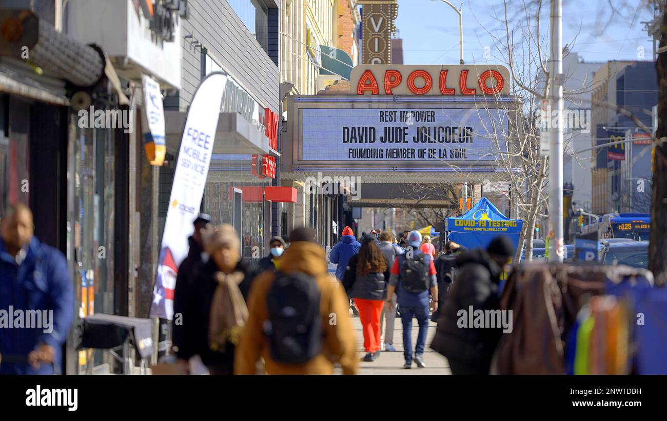 Famous Apollo Theater in Harlem,New York - NEW YORK CITY, USA ...