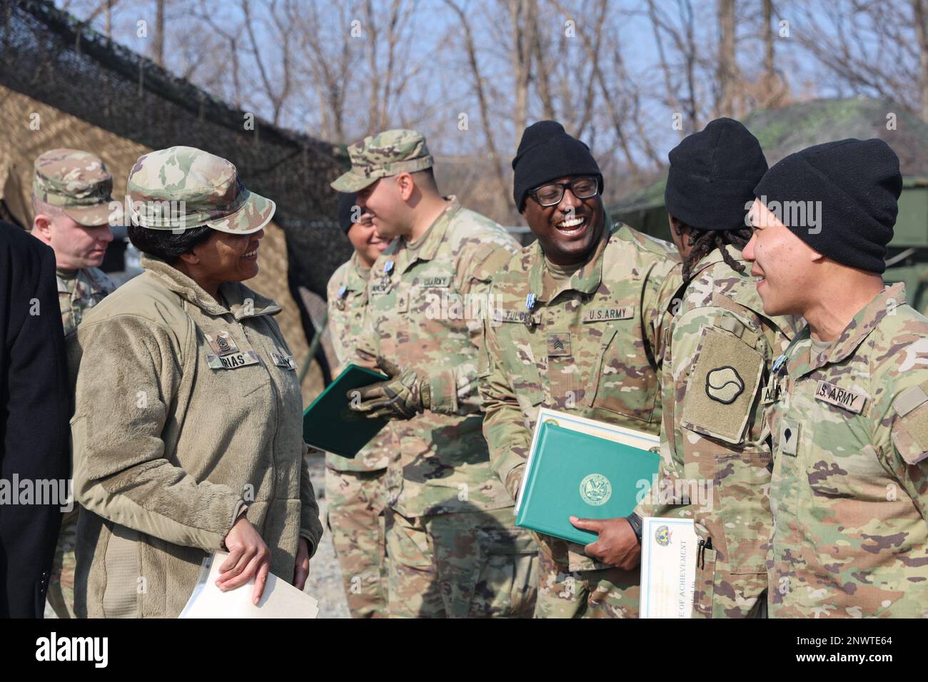 Soldiers assigned to 541st Field Feeding Company, 498th Combat ...