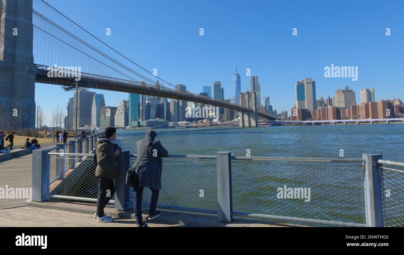 View over Brooklyn Bridge from Brooklyn Bridge Park - street ...