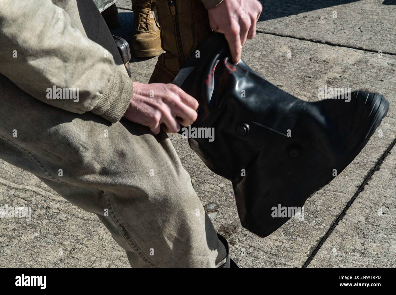 U.S. Air Force Staff Sgt. Samuel Harrell, 476th Maintenance Squadron ...