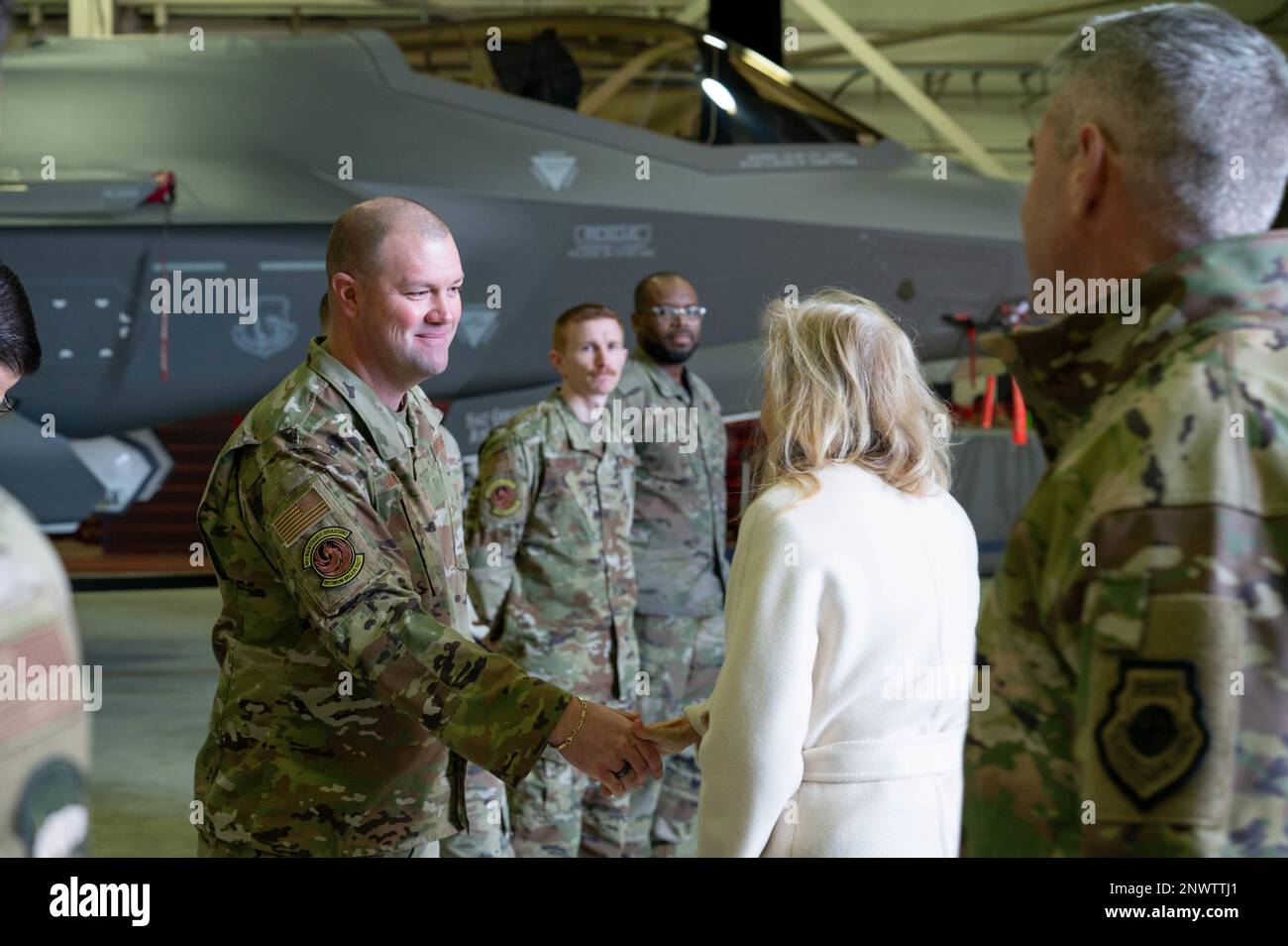 Maintenance operations group hi-res stock photography and images - Alamy