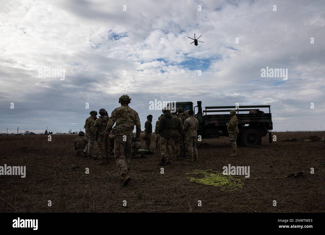 Soldiers assigned to the 39th Brigade Engineer Battalion, 2nd Brigade ...