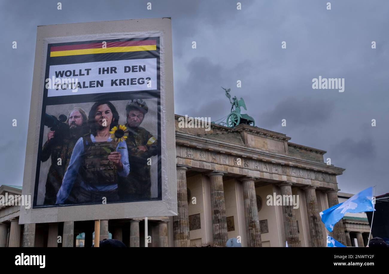 Germany, Berlin, 25.02.2023, Rally in front of the Brandenburg Gate, Do ...
